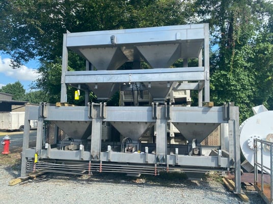 80 cu.ft. Garroutte, Duplex Stainless Steel Hopper, w/10" x 17 ...