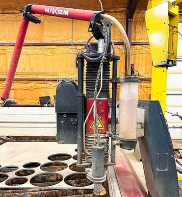 Maxiem #1530, 5' x 10' waterjet, 30 HP Omax EnduroMax pump, cleanout ...