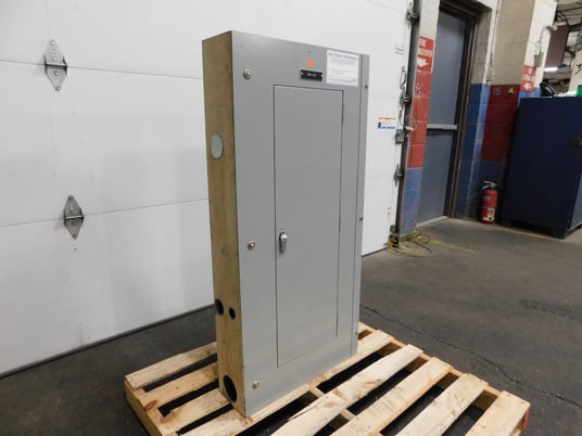 400 Amp. Kinney Electrical, 311750, panelboard, 480 Volts, 3 phase, 3 ...