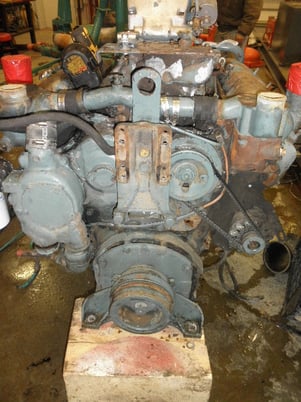 238 HP Detroit #6V-71, Diesel Engine, V-6 cylinder, 2100 RPM, 5" stroke ...