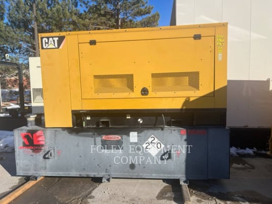80 KW Caterpillar #D80, diesel generator set, 208 Volts, C4.4 engine ...