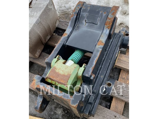 Geith Inc. 308 TO DEERE 80 MANUAL COUPLER, Quick Coupler, S/N: 1076467 ...