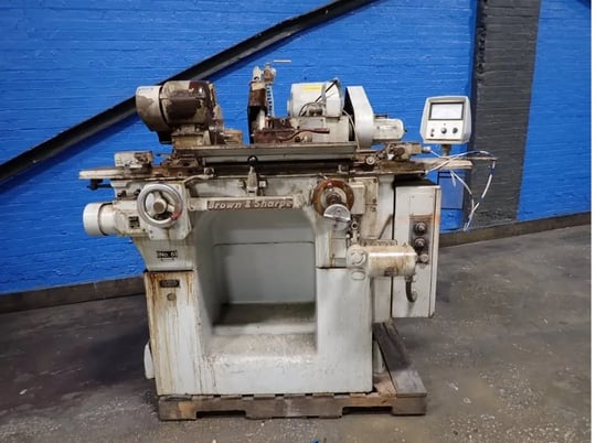 4" x 18" Brown & Sharpe #5, automatic cycle plain cylindrical grinder ...
