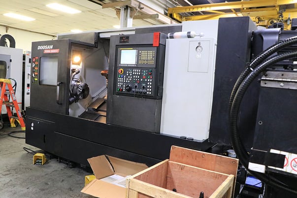 Daewoo Doosan Puma #2600SY, CNC multi-axis lathe, 30.7" swing, 10" chuck, 3-jaw, 3.38" bore, 43. ...