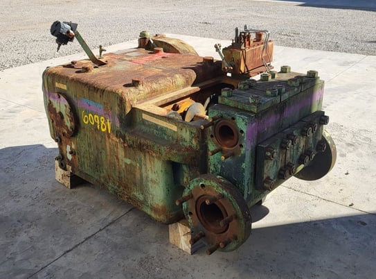 Union #TX-125, triplex pump, 5" stroke, 125 HP, 7.118:1 ratio, wing ...