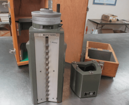mitutoyo 515-310 height master & 515-106 6" riser for Sale | Surplus Record