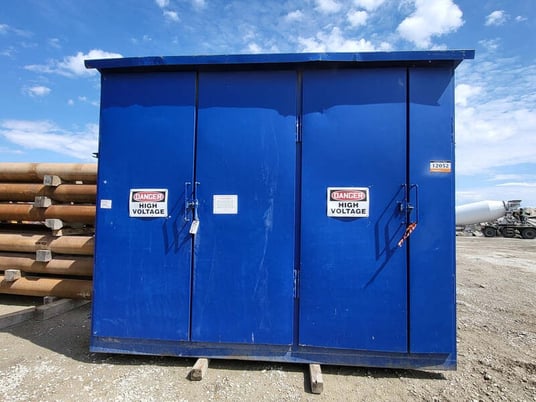 Eaton Cutler-Hammer, power distribution center (PDC), 1600 amp main, 2 ...