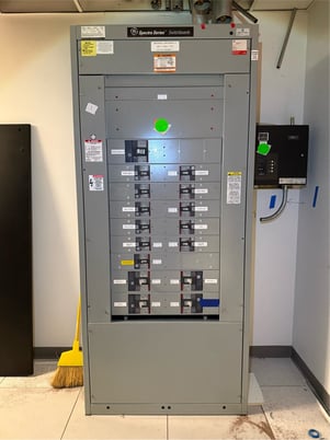 1600 Amps, General Electric #Spectra-Series, switchboard, 480 Volts, 16 ...