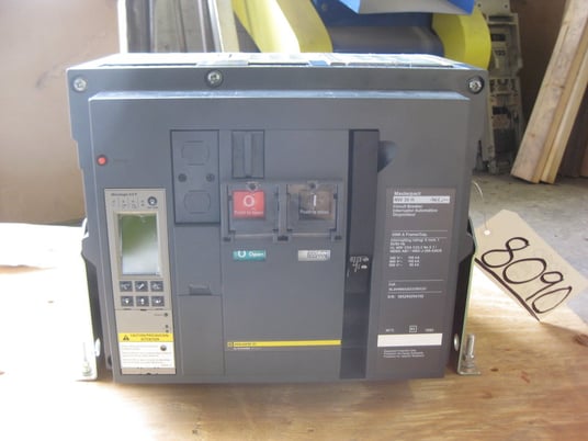 3000 Amps, Square D, MasterPact NW 30 H, manually operated ...