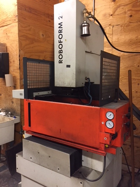 Charmilles #Roboform-22, 4-axis, 15-3/4" x11.81" work table, 4 position ...