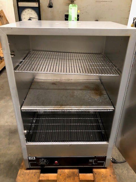 18" width x 21" H x 14" D Quincy #40GC, gravity convection oven, 450 ...