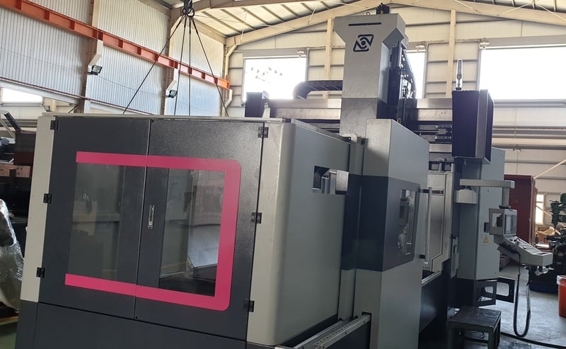 Starvision #FS-2716, 106" X, 63" Y, 31.5+8", 6000 RPM, coolant thru ...