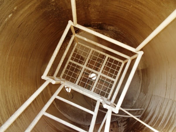 Mild Steel Silo, 1750 cu.ft., 12' x 15', cone bottom, dust collector ...