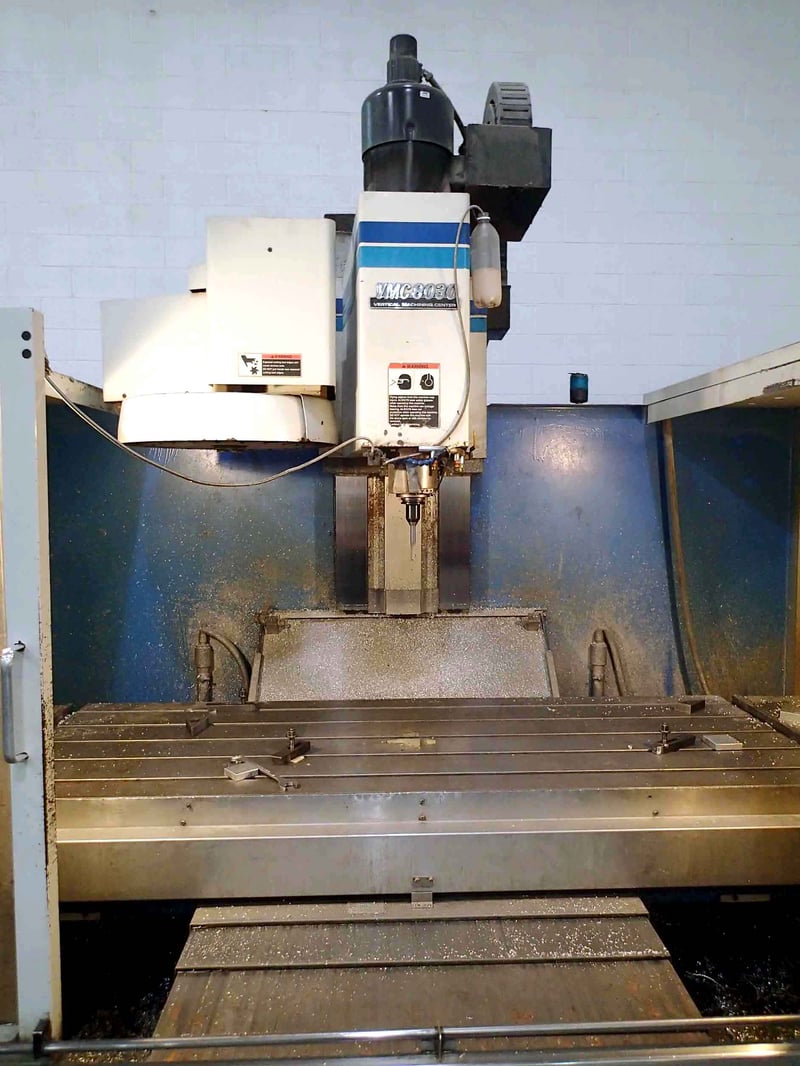 Fadal #VMC8030HT, vertical machining center, Hydro Sweep system, 21 automatic tool changer, 80 ...