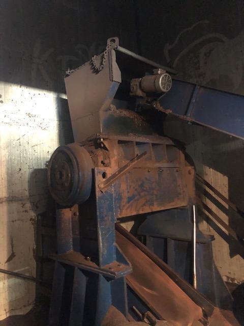 23" x 43" Cumberland #43S, granulator, dual flywheels, 100 HP, mounted ...