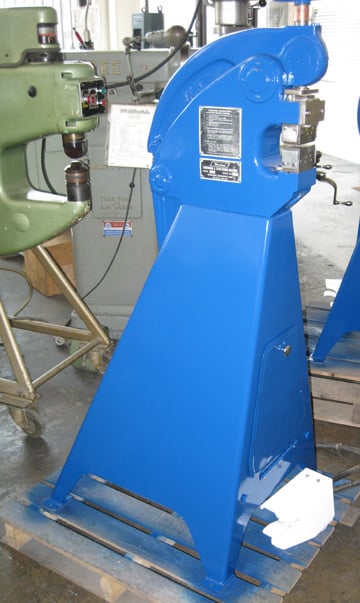 Marchant #4A, shrinking/stretching machine, 4" throat, pneumatic driven ...