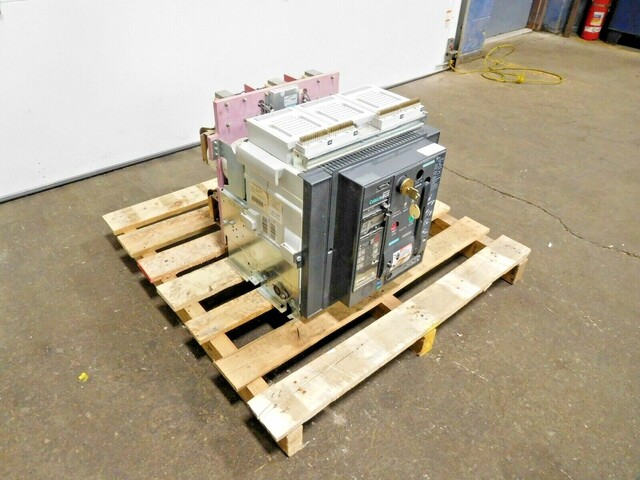 800 Amps, Siemens, WLF2A308, Integrated cubicle bus power circuit ...