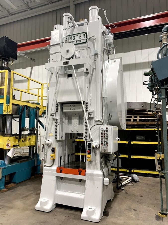 800 Ton, Minster #90-800, 8" stroke, 25 SPM, new gears, rebuilt clutch ...