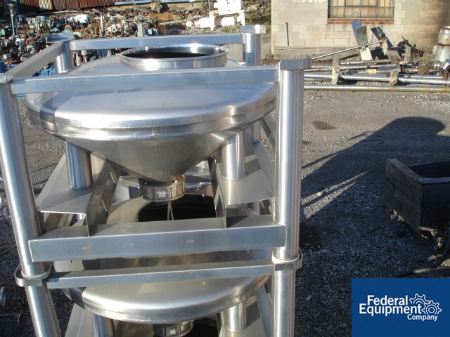 10.59 cu.ft., Tote Systems, tablet totes, 300 liter, #23388 for Sale ...