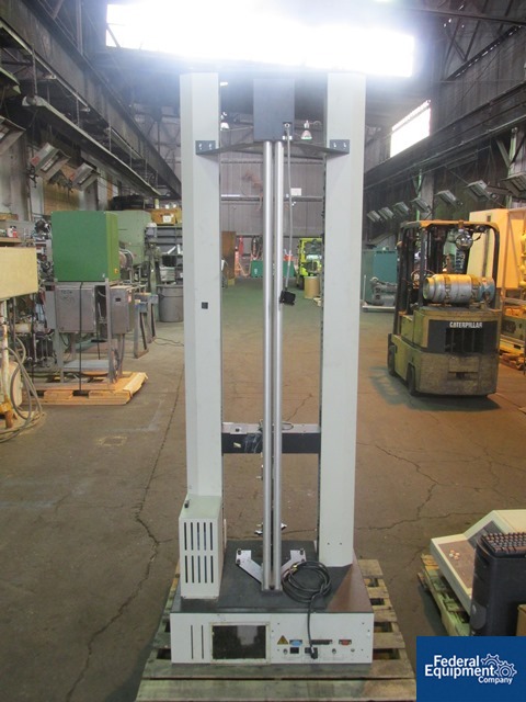 Instron #4200, Sys.ID #4201C3311, jaws & (2) load cells, last ...