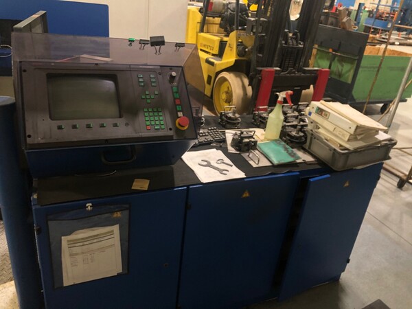 25 Ton, Trumpf #TC500, turret punch, Bosch Trumagraph CC 220-S Control ...