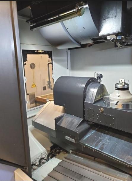 Daewoo Doosan #DNM-350/5AX, vertical machining center, 30 automatic ...
