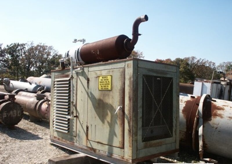 100 KW Cummins #GNH220IP, 125 KVA generator, 6 cylinder gas fired ...