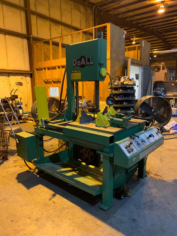 13.2" x 13.2" DoAll #TF-1421H, vertical band saw, 1" x 171" blade, 480 ...