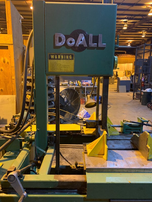 13.2" x 13.2" DoAll #TF-1421H, vertical band saw, 1" x 171" blade, 480 ...
