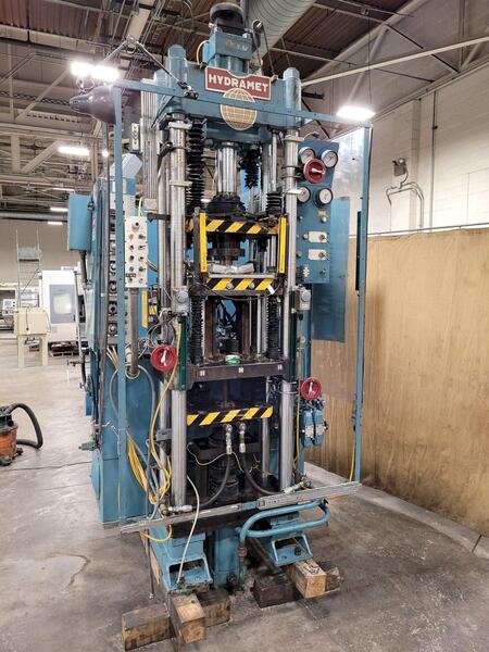60 Ton, Hydramet #HCW-60-XL, powder compacting press, 1980 for Sale ...