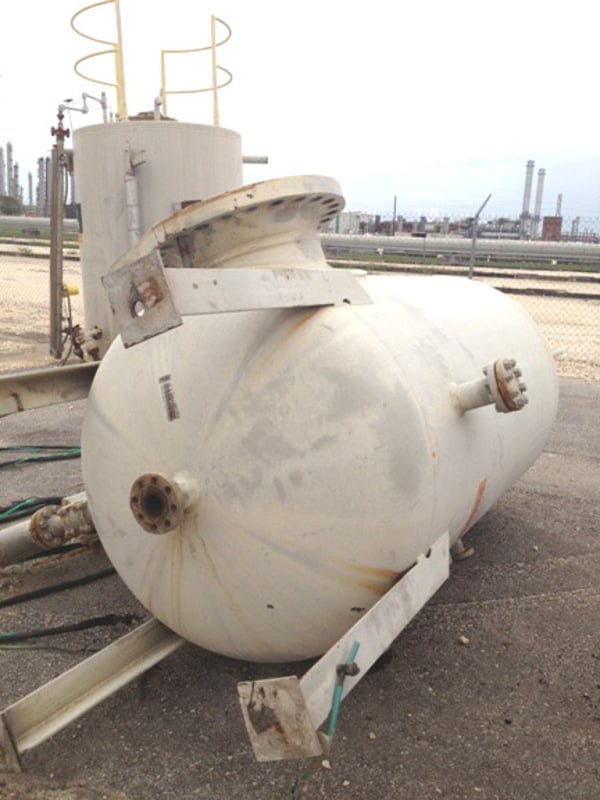 600 gallon 675 psi, 45" ID x 72" L, High Pressure Vessel, 20" side ...