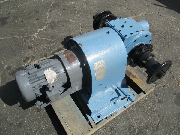 Walker Process Equipment, Falk Enclosed Gear Drive for Sale | Surplus ...