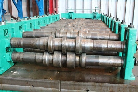 22 Stand, Ardcor, Rollformer, 4" arbor, 57" roll space, 16" horizontal ...