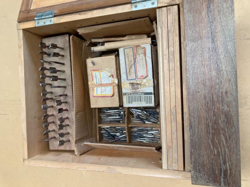 Terrco #Northstar-10/8, Spindle Carver, 8-spindle, 10" chuck spacing ...