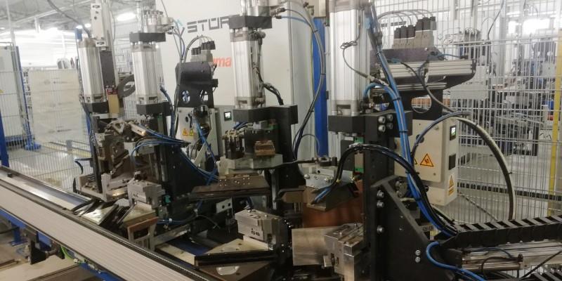 Sturtz Welding/Cleaning, Window Line, R-L, 120 units/8hrs. shift, 118 ...