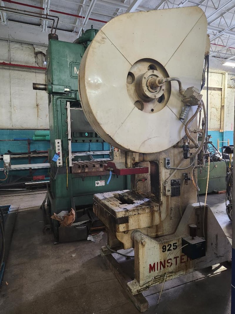 60 Ton, Minster #6, OBI press, 4" stroke, 13" Shut Height, 32" x 21 ...