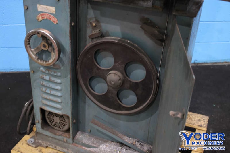 14" x 8" Rutland #26680360, vertical band saw, 22" x 20" table ...