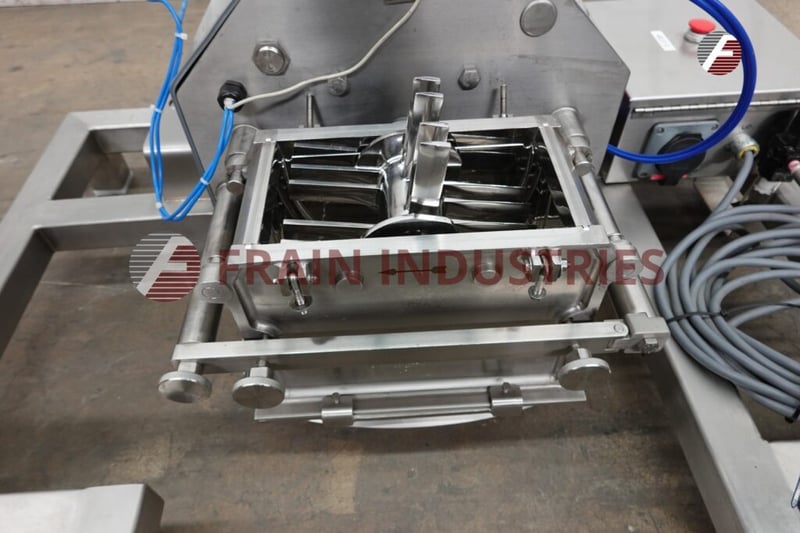 Fitzpatrick #D6A, pharmacutical hammermill, compact, enclosed GMP ...