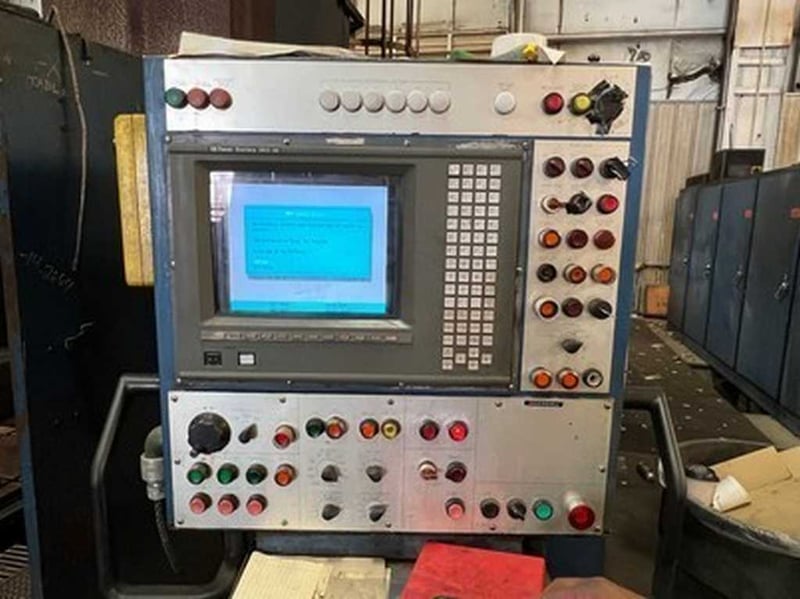 Ingersoll-Rand, vertical machining center, 100 automatic tool changer ...