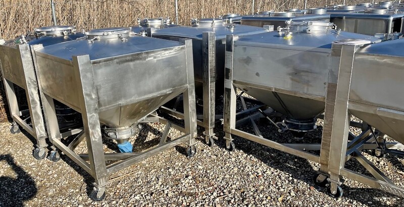 270 gallon Stainless Steel Portable tote/tank, 36 cu.ft., (6 available ...
