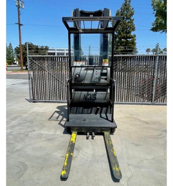 3000 lb. Crown #RC3020-30, stand-up fork lift, 3-stage mast, 190" ma ...