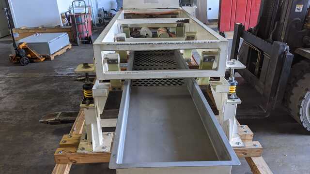 18" wide x 11' long, Deamco vibratory feeder, 4" deep, fiberglass ...
