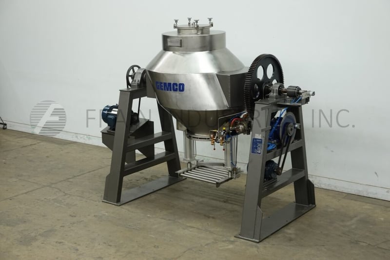 30 cu.ft. Gemco, slant bottom double cone vacuum blender, 55" dia x 20 ...