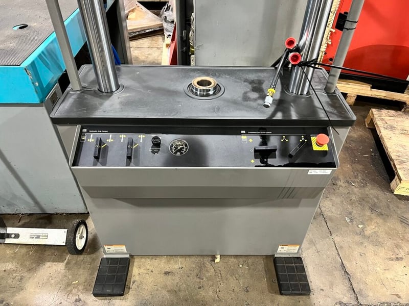 55 KIP (250kN) MTS #318.25, Fatigue Load Frame, 2007 for Sale | Surplus ...