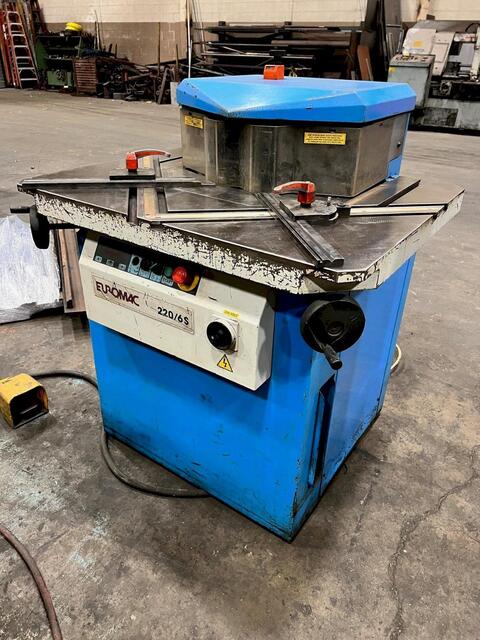 1/4" x 8" x 8" Euromac #200/6S, hydraulic sheet metal notching machine ...