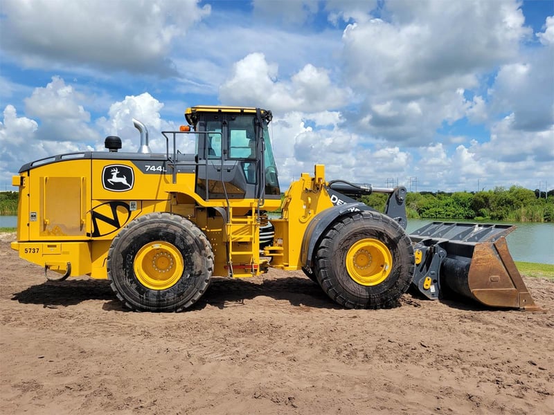 John Deere #744L, Wheel Loader, very low hour, 2021 for Sale | Surplus ...