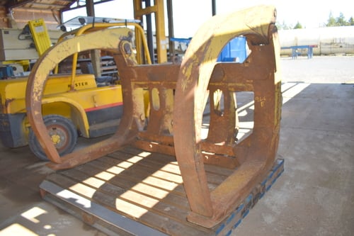 Caterpillar #966 D, E, F, wheel loader log fork For Sale | Surplus Record
