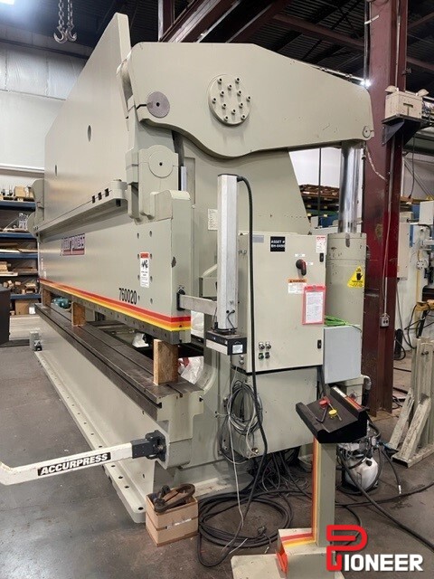 600 Ton, Accurpress #7060020, 20' overall, 198" between housing, 12 ...