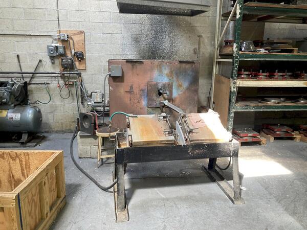 Uhing traverse winder, 1.5" shaft diameter, 14.5" shaft width, 3 HP ...