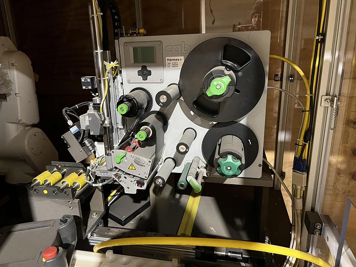 Fanuc, LR Mate 200iC, 6-Axis CNC robot small package labelling cell ...